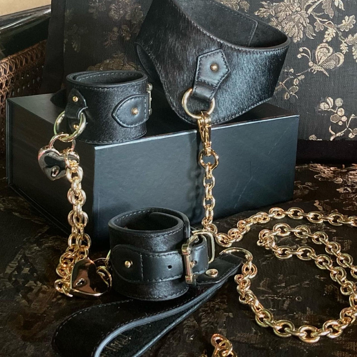 Luxury Bondage - Leather Cuffs, BDSM Slave Collars, Spreader bars ...