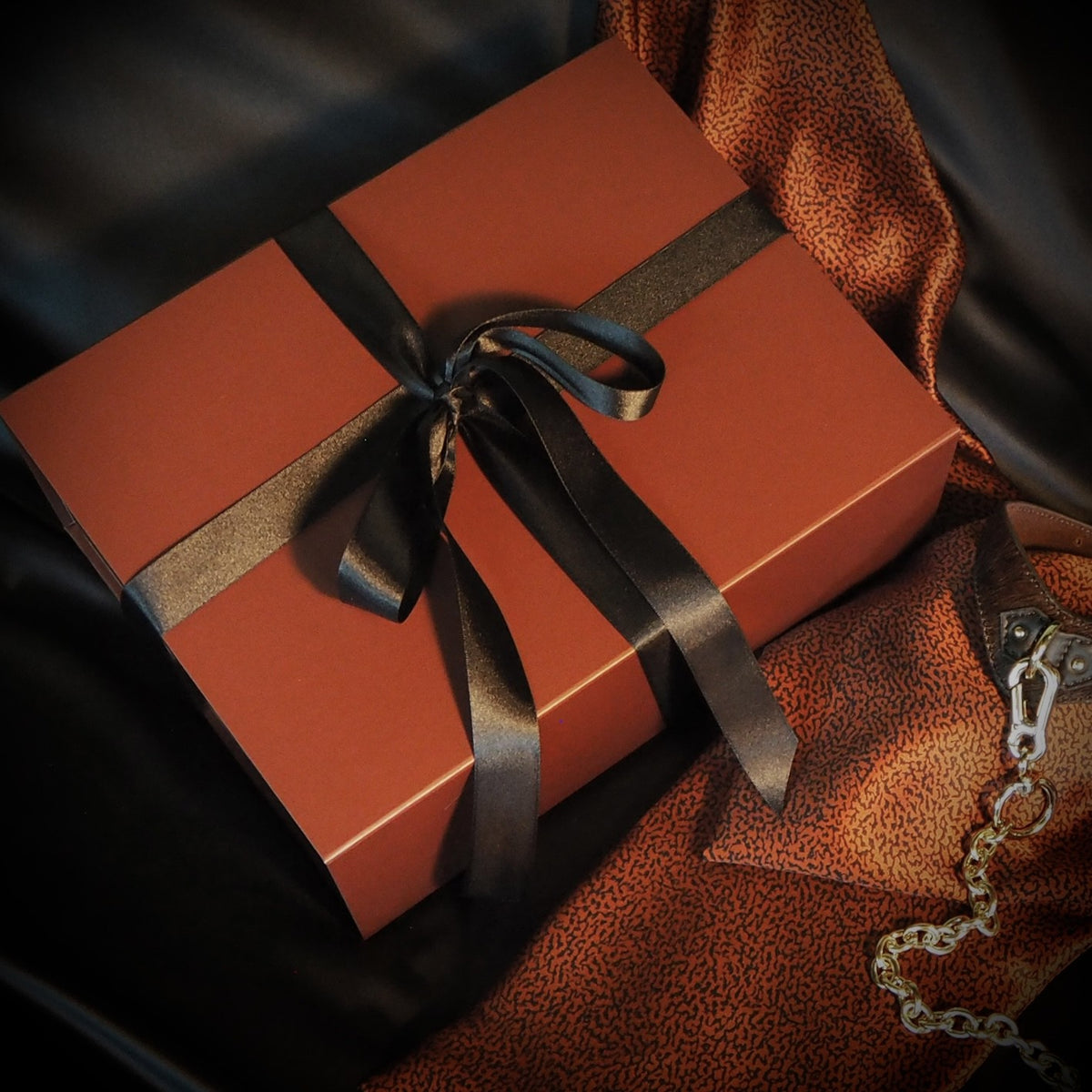 Chocolate Box Luxury Bondage kit gift set in sumptuous brown leather ...